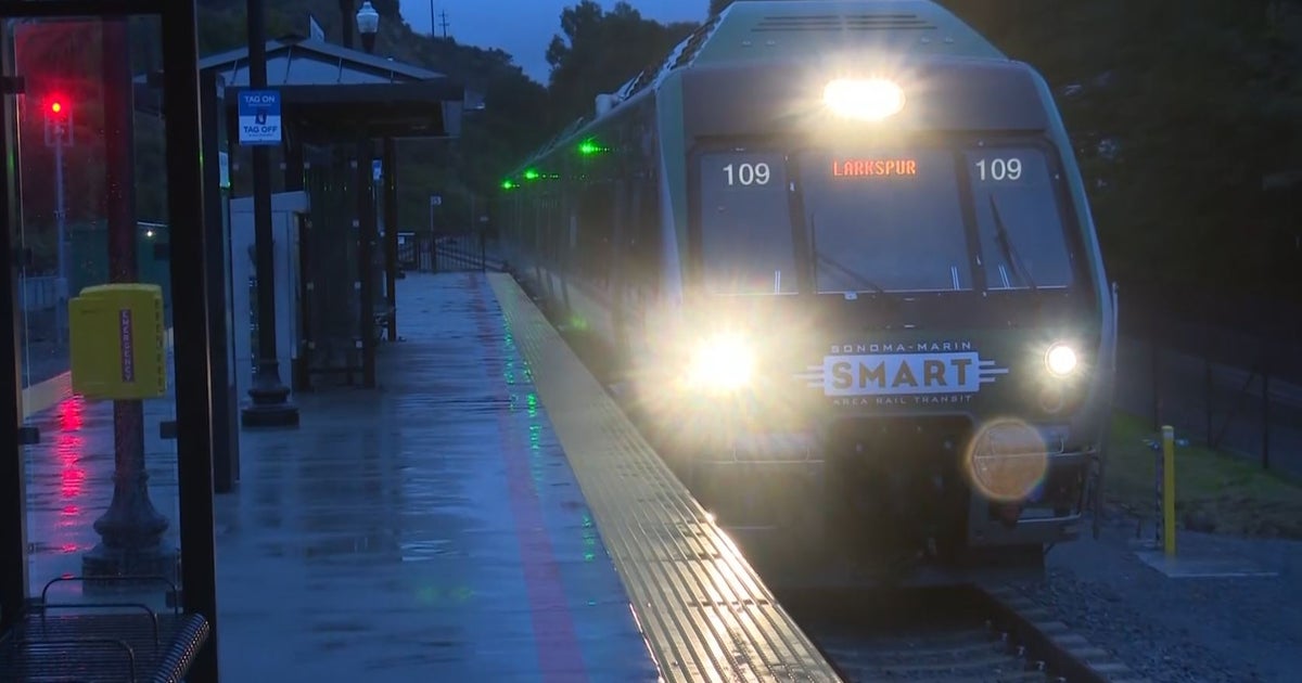 Pedestrian Struck By Smart Train In Santa Rosa - CBS San Francisco