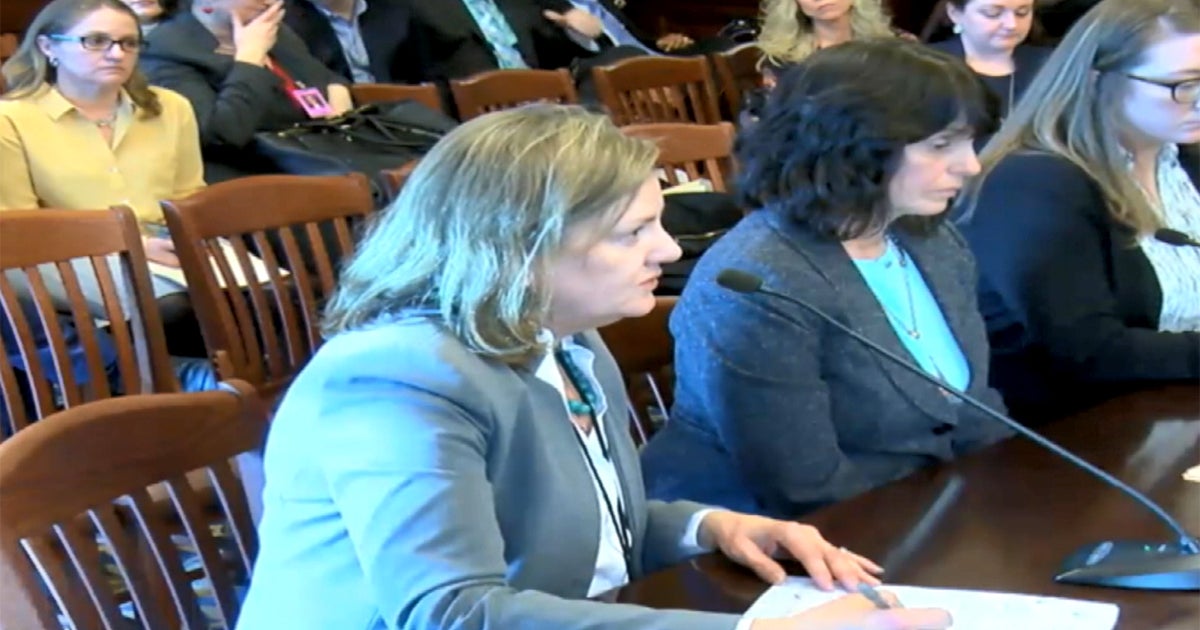 DCFS Says It Cannot Guarantee No More Kids Will Be Shackled - CBS Chicago