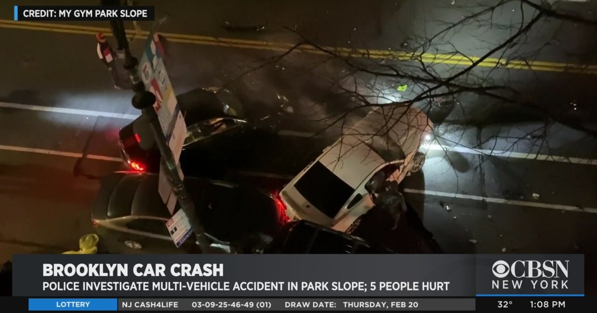 5 Hurt In Multi-Vehicle Crash In Park Slope - CBS New York