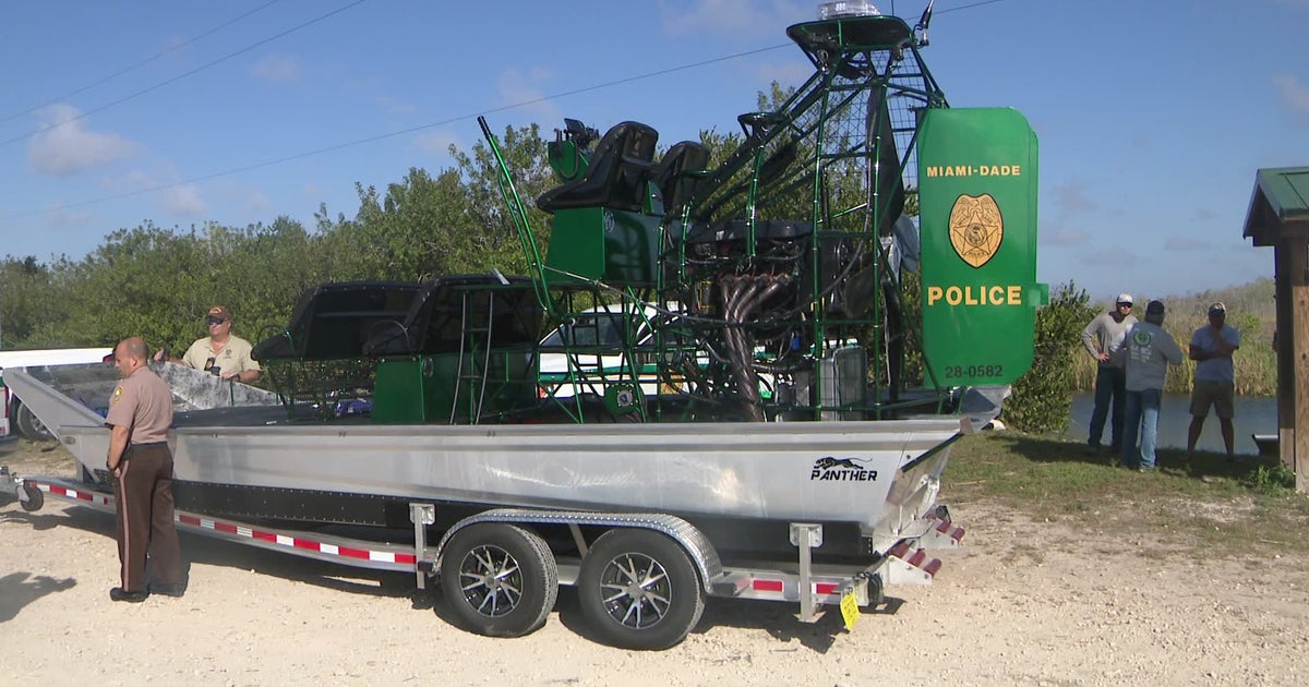 Miami-Dade Police Unveil New Airboat For Emergency Responses In Rural ...