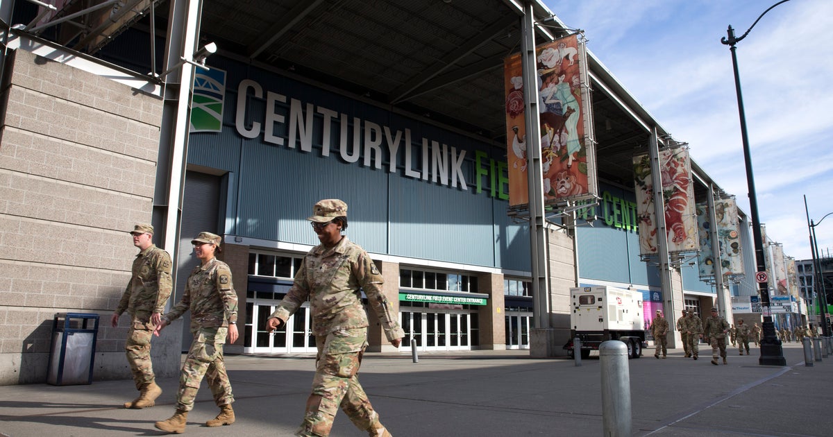 Coronavirus Pandemic: Fort Carson Soldiers Setting Up Field Hospital In ...