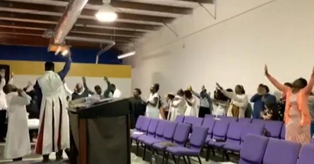 Church services find creative ways to celebrate Easter - CBS News