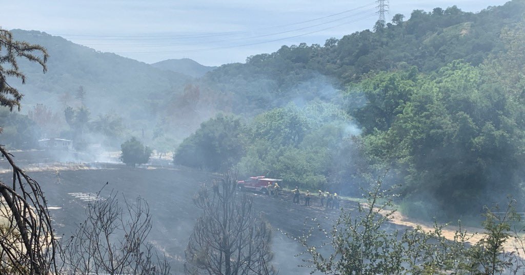 Fire Crews Contain South San Jose Vegetation Fire On Almaden Road - CBS ...
