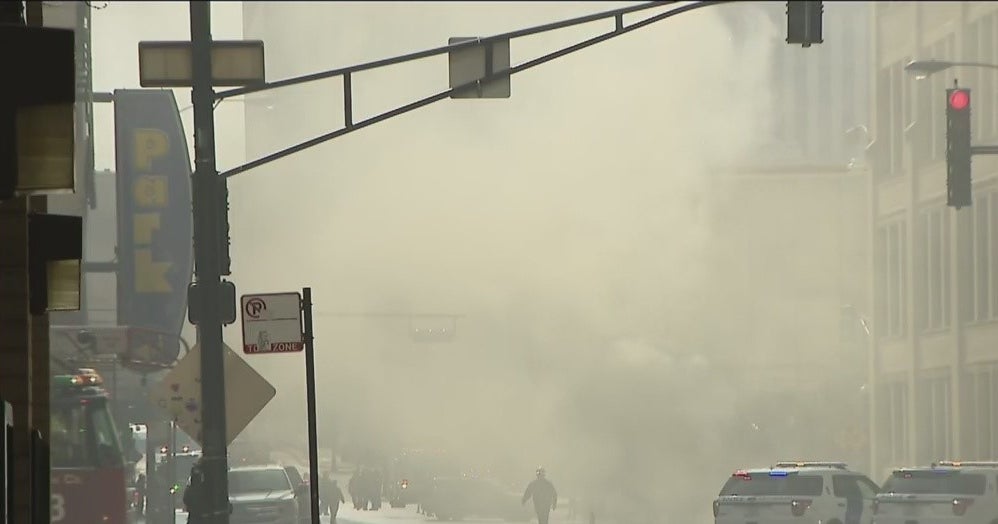 ComEd Vault Fire Sends Thick Smoke Into Downtown Streets, Cuts Power To ...