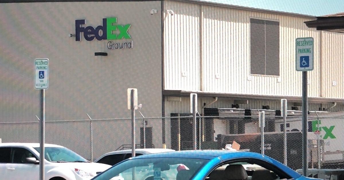 Customers Accuse FedEx Ground Of Holding Up Shipments For Weeks - CBS ...