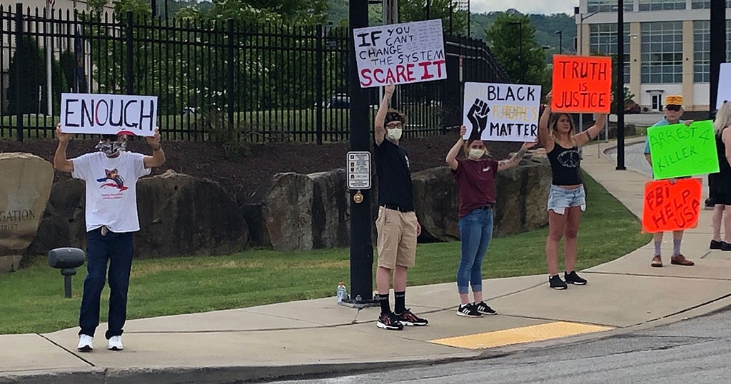 Local Family Protests The Death Of George Floyd Outside FBI Pittsburgh ...