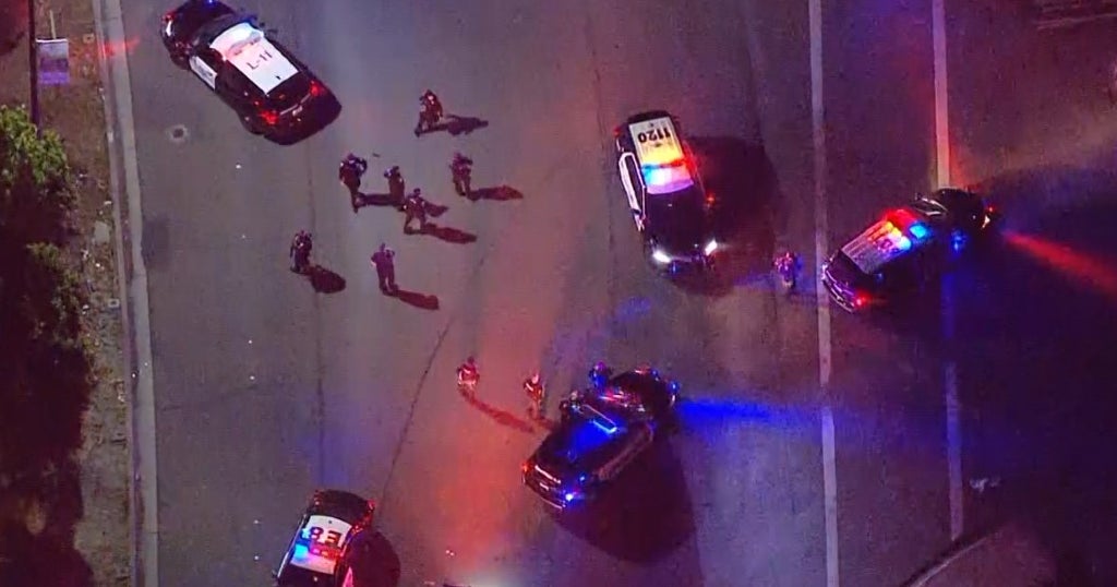 Richmond Police Arrest Looters At Hilltop Mall Officer Hit By Car