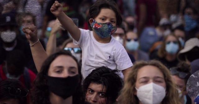 Langston Hughes' "Let America Be America Again" shows the nation's ...