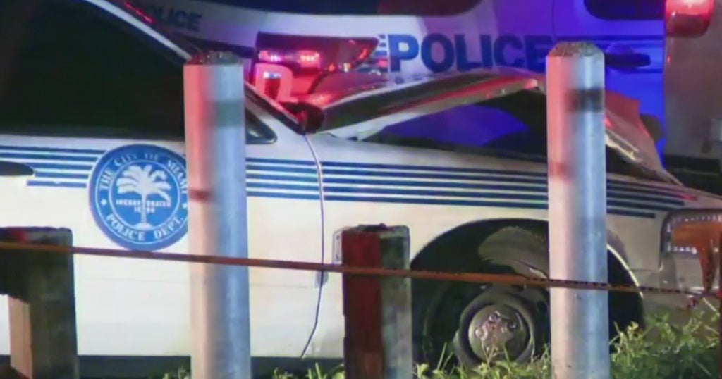 Miami Police Chase Ends In Crash, Two People In Custody - CBS Miami