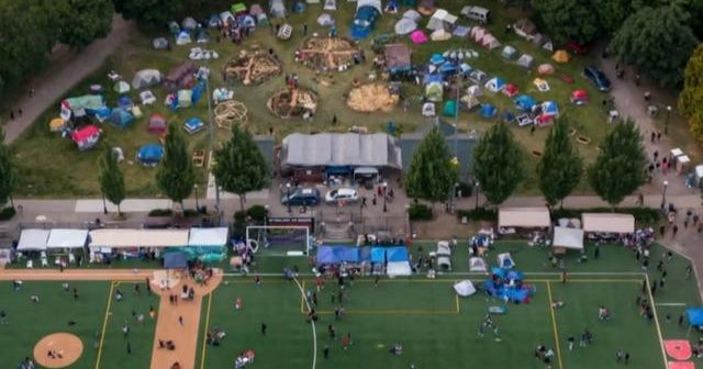 Inside Seattle's "autonomous zone" - CBS News