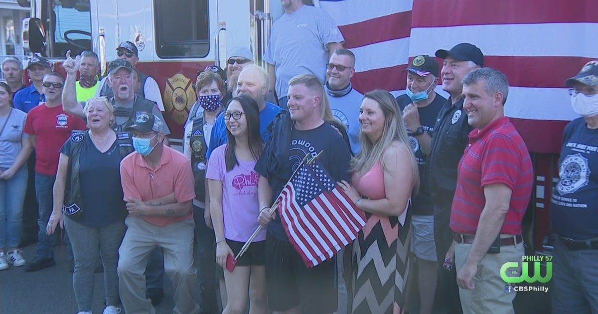 Air Force Member Receives Surprise Welcome Home Celebration In air-force-member-receives-surprise-welcome-home-celebration-in