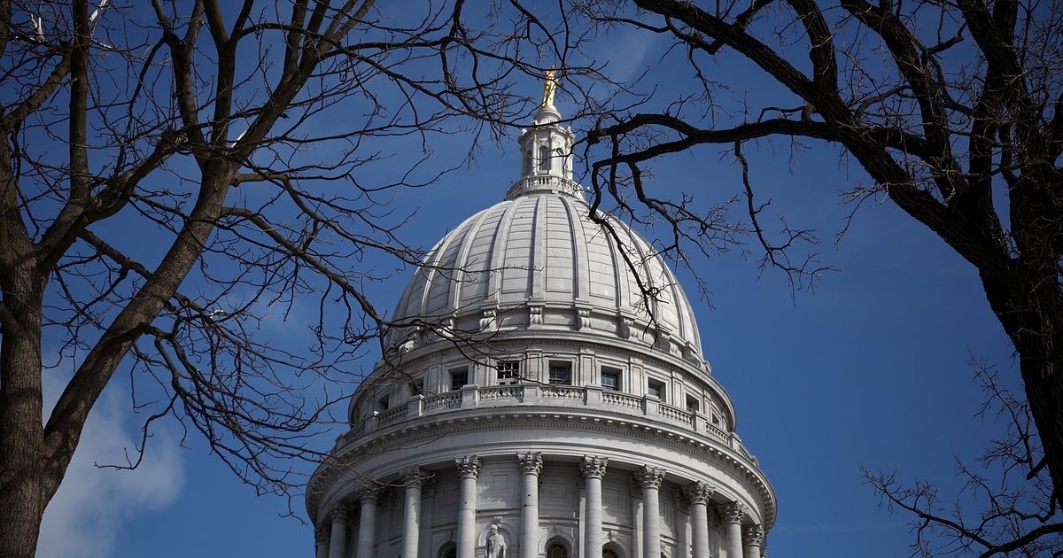 Wisconsin Capitol Police Tell Lawmakers To Stay Away - CBS Minnesota