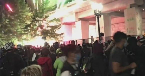 Judge orders federal agents to keep hands off journalists at Portland ...