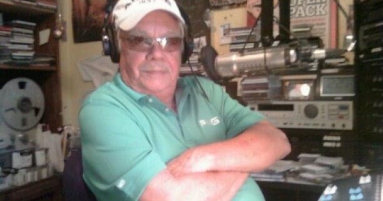 Texas Radio Legend Bill Mack Dies At 88 From COVID-19, Son Says - CBS Texas