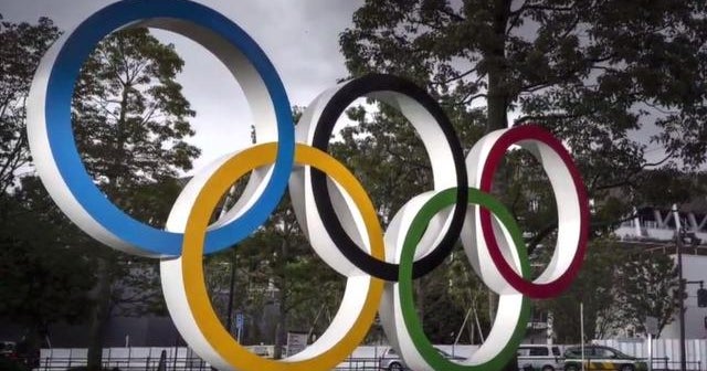 Olympic athletes get creative to stay in top form for 2021 games - CBS News