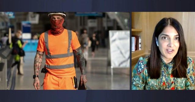 Neck gaiters don't protect against COVID like face masks do, study ...