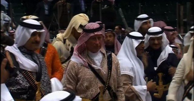 Prince Charles in traditional Saudi sword dance - CBS News