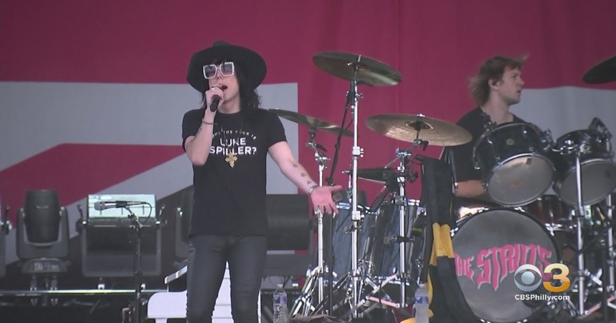 The Struts Kick Off Drive-In Concert Series At Citizens Bank Park ...