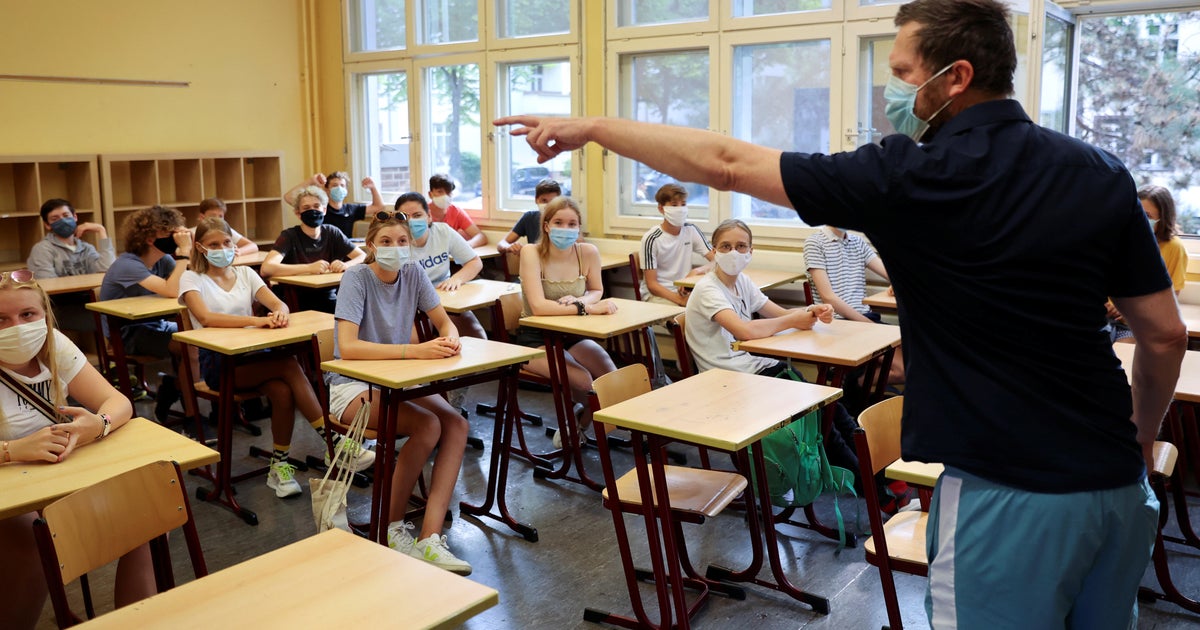 COVID-19 in school: Coronavirus data 2 weeks into Germany's school year ...