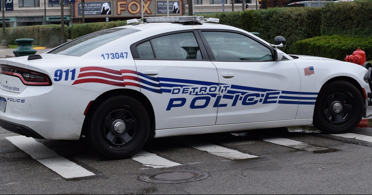 Police: Armed man killed after attempting to rob tow truck driver with ...