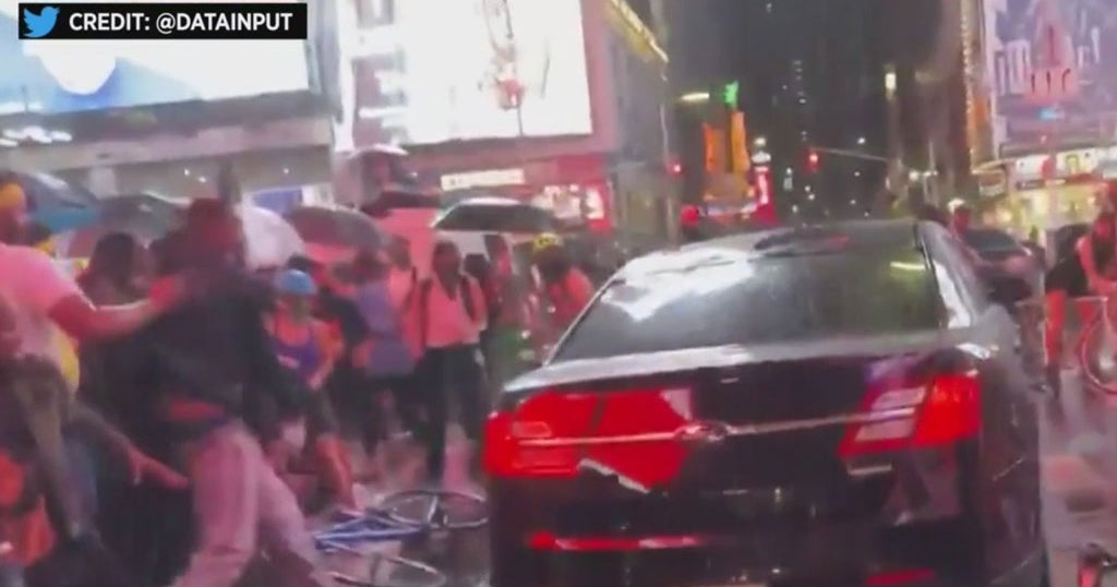 WATCH: Vehicle Drives Through Crowd Of Black Lives Matter Protesters In ...