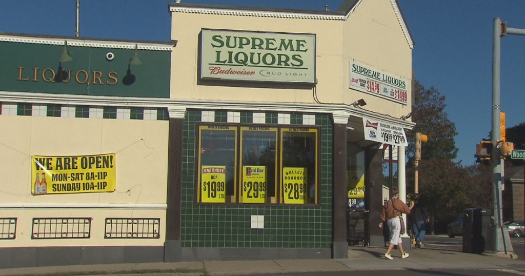 Police Seek Witnesses In Fatal Stabbing Near Quincy Liquor Store - CBS ...