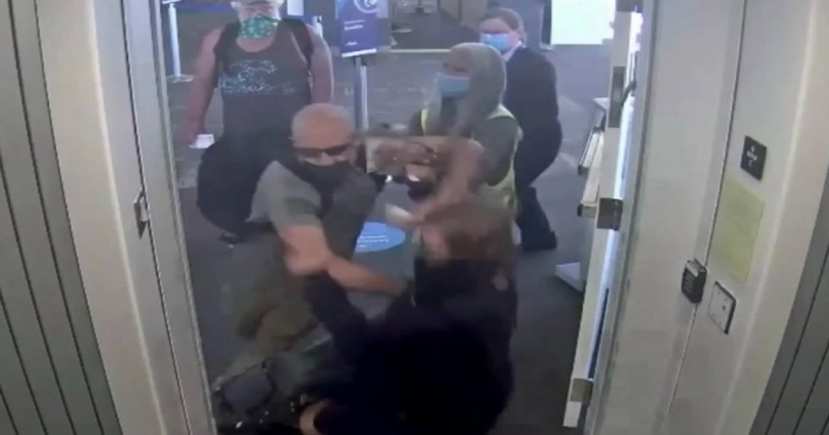 VIDEO: Folsom Man Accused Of Drunkenly Attacking Gate Agent At Seattle ...