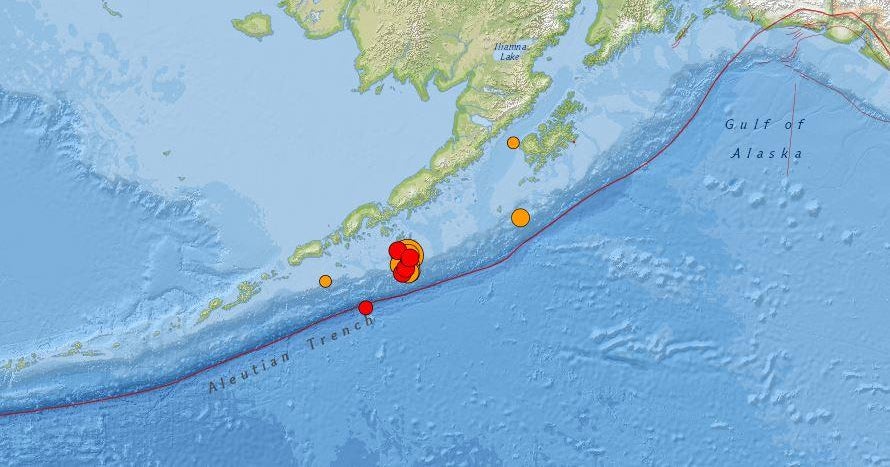 7.5 magnitude earthquake strikes near Alaska, triggering tsunami ...