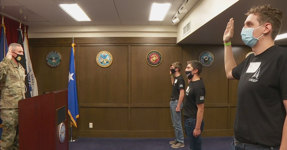 First Space Force Enlistees Take Oath And Head To Basic Training - CBS ...