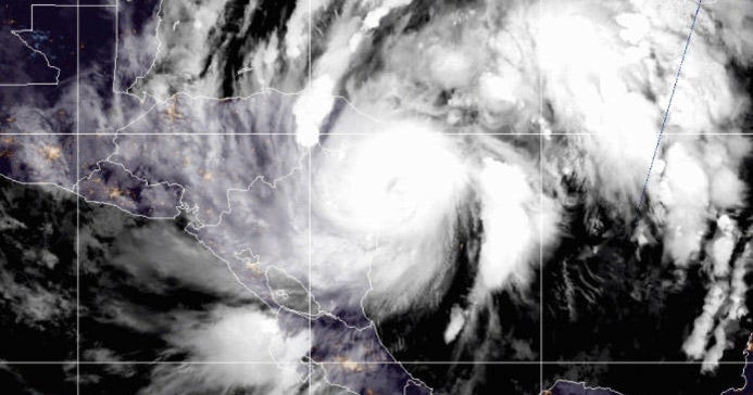 Hurricane Eta slams into Nicaragua with devastating winds and rains ...