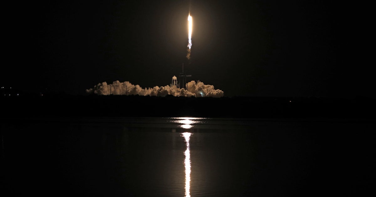 SpaceX launches 4 astronauts to space station, beginning new era for ...