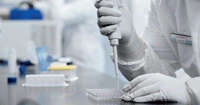 What to know about Pfizer and Moderna's COVID-19 vaccine trials - CBS News