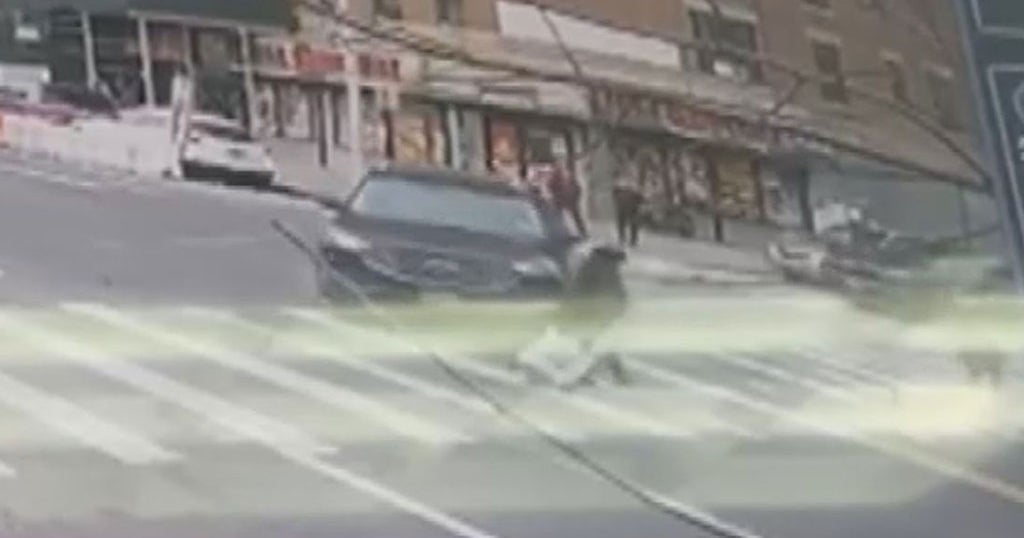 92 Year Old Woman Struck By Vehicle In The Bronx Police Searching For