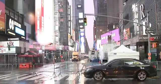 New Year's Eve celebrations scaled back amid record COVID deaths - CBS News