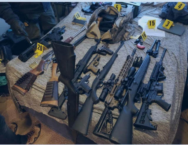 FBI warns law enforcement to use caution when arresting Capitol rioters ...
