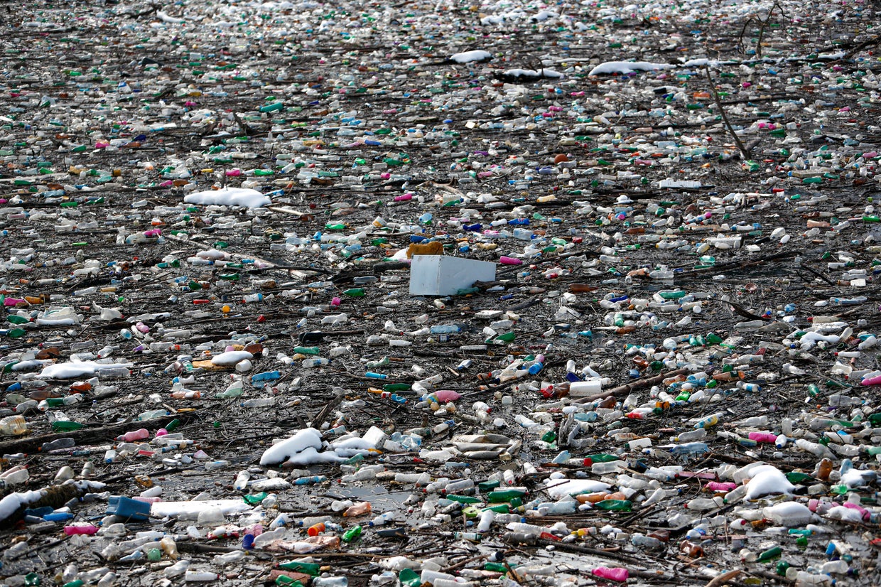 Lake of garbage: Every winter pollution is swept from overflowing ...