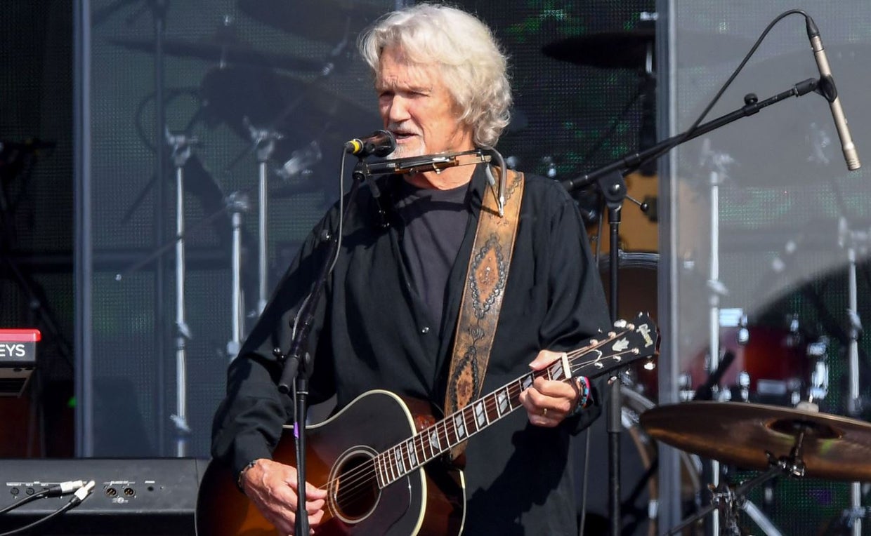 Texas Native And Country Music Hall Of Famer Kris Kristofferson Is ...