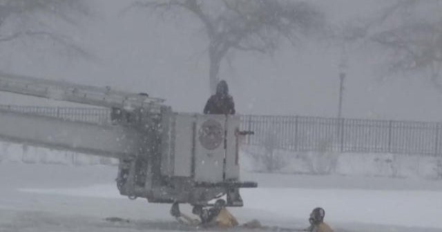 Northeastern states bombarded with massive snowstorm bringing strong ...