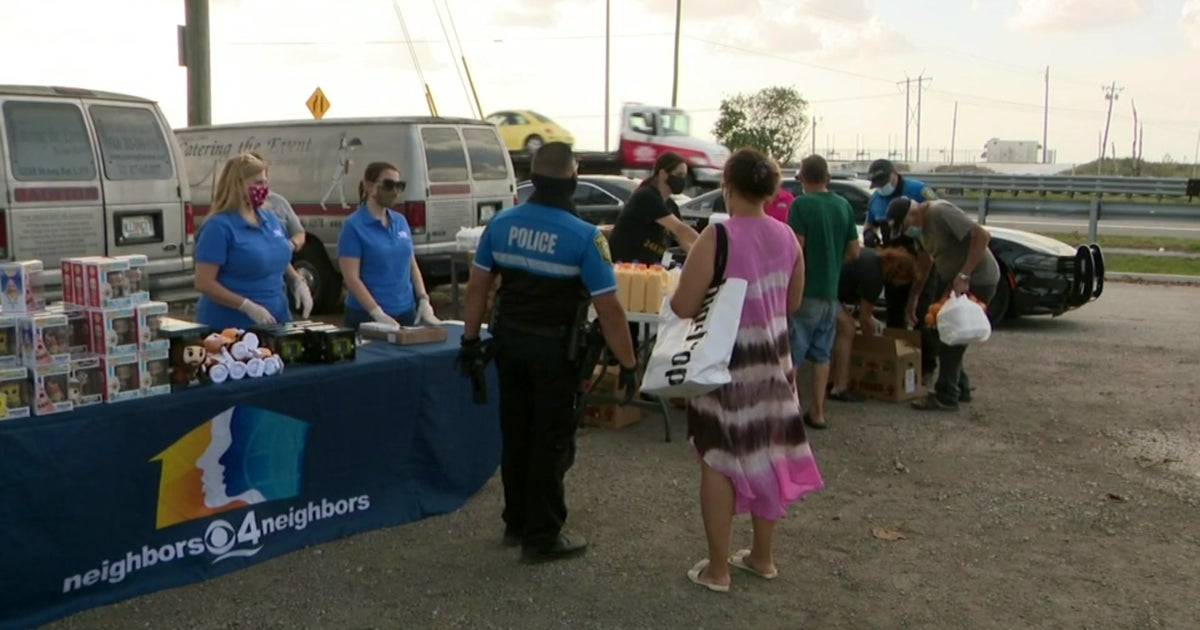 Neighbors 4 Neighbors Delivers Meals, Gift Cards, To Those In Need At ...