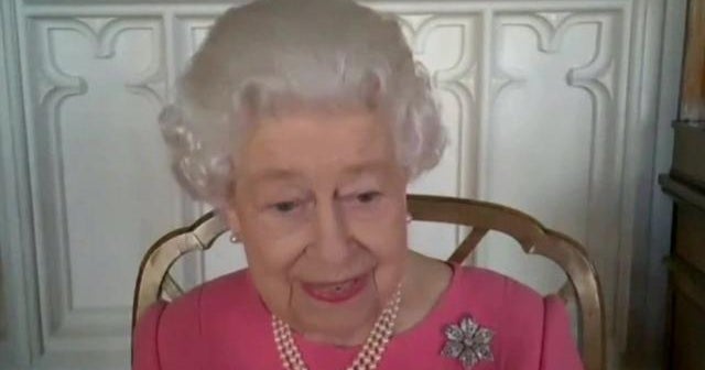 Queen Elizabeth encourages people to get the COVID-19 vaccine - CBS News