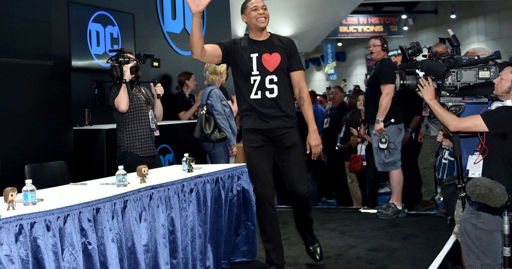 'Justice League' Investigator Pushes Back Against Ray Fisher's Latest ...