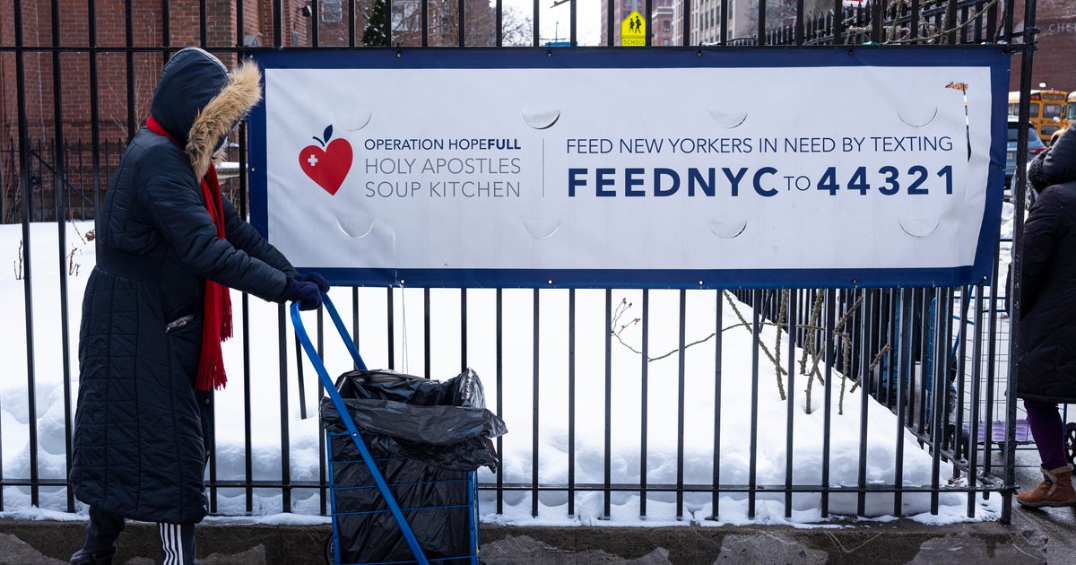 4 in 10 Americans struggling financially, one year after coronavirus ...