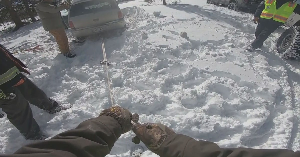 Colorado 4x4 Rescue & Recovery Volunteers Prepare For Snowstorm Rescues ...