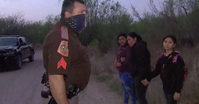 Desperation on border as thousands of unaccompanied minors cross into ...