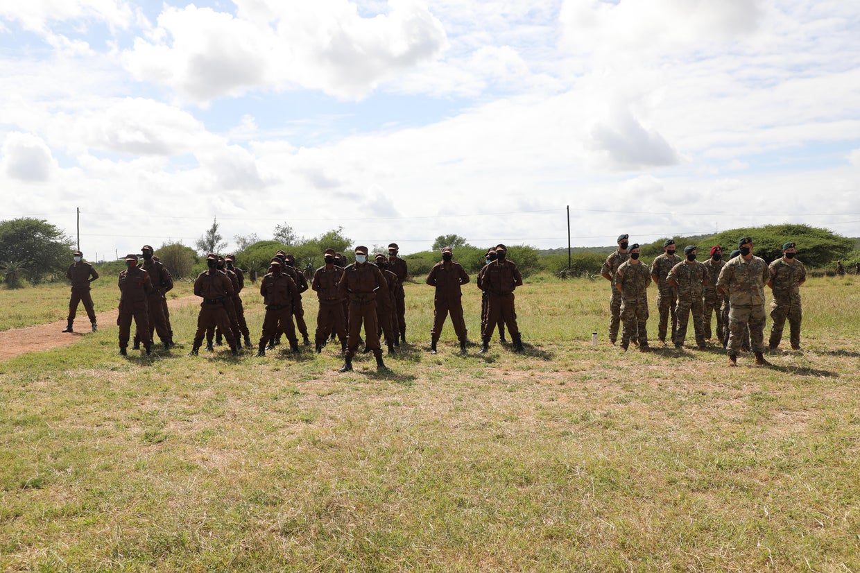 U.S. steps up support as ISIS-linked militants rampage, reportedly ...