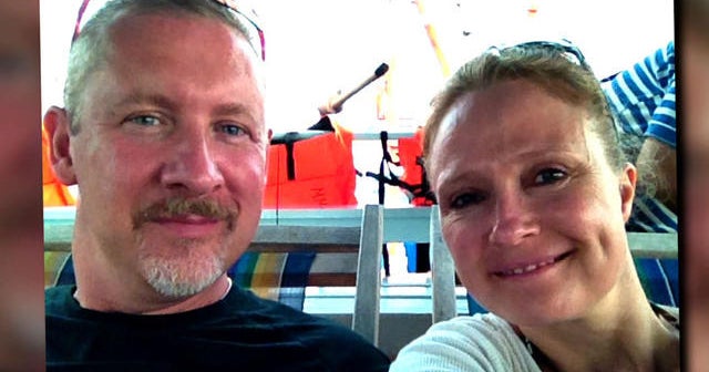 Girlfriend of American on Malaysia flight holding out hope - CBS News