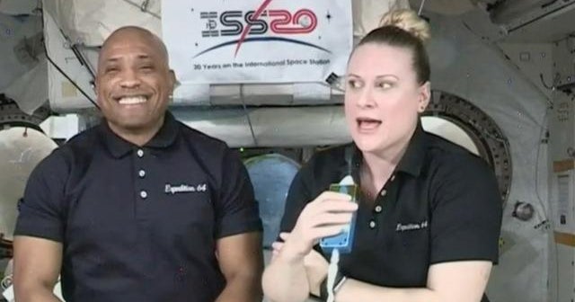 Astronauts aboard ISS discuss moon and Mars missions - CBS News