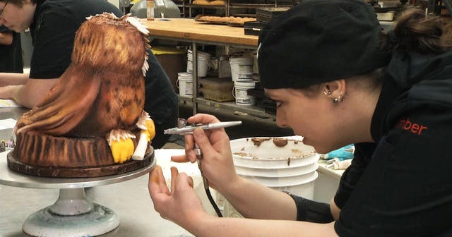 Award-winning cake decorator shares her secrets - CBS News