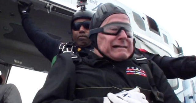 Birthday jump: George H.W. Bush skydives at age 90 - CBS News