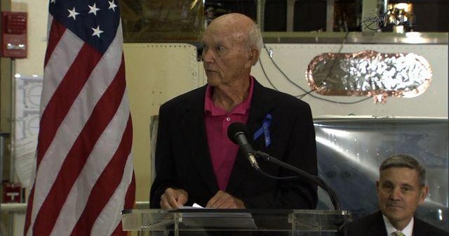 Michael Collins honors Neil Armstrong - CBS News